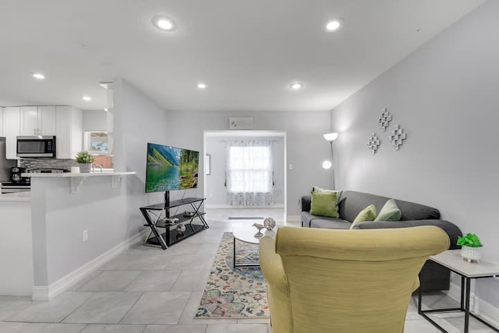 Cozy Orlando/altamonte Home - 30 Min Disney - Altamonte Springs, FL
