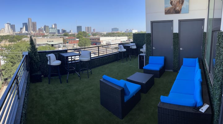 Executive Dallas Boutique Condo - Dallas