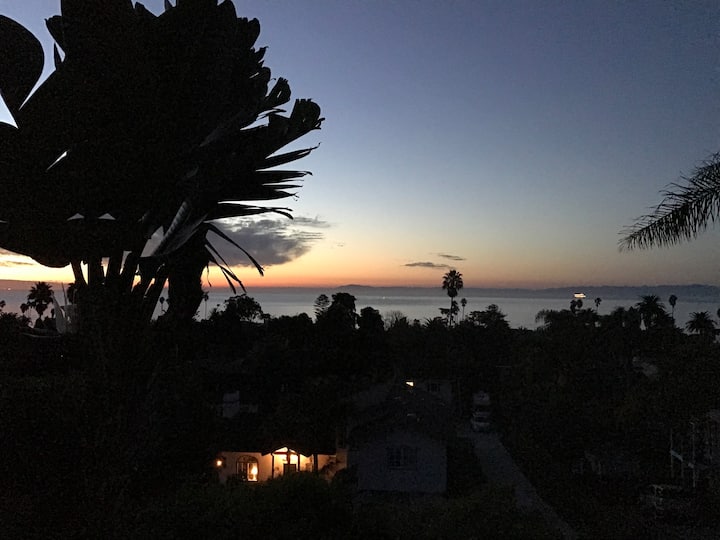 Beautiful Ocean View 2 Bedroom - Santa Barbara, CA
