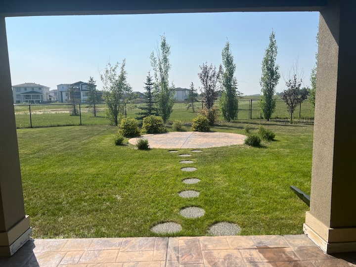 Walkout Basement Over 3000 Sq Ft - Chestermere