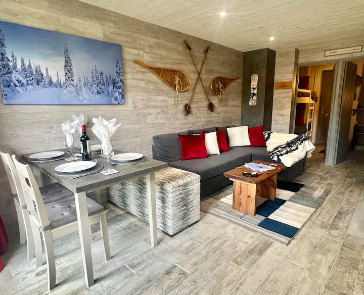 Beautiful Ski In/out Apartment - Courchevel