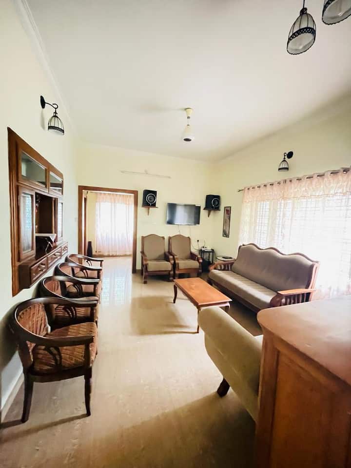 Nellikkal Guest House, Kottayam - Kottayam