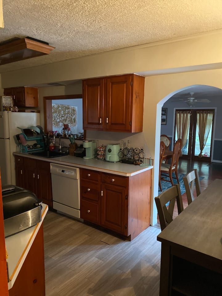 Private,clean And Quiet - Schenectady, NY