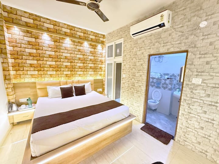 Kashi Dream Stays Room-2 - Varanasi