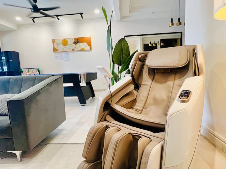 Ksl Melodies Pool &Bbq @4br Landed House 12-16pax - Johor Bahru