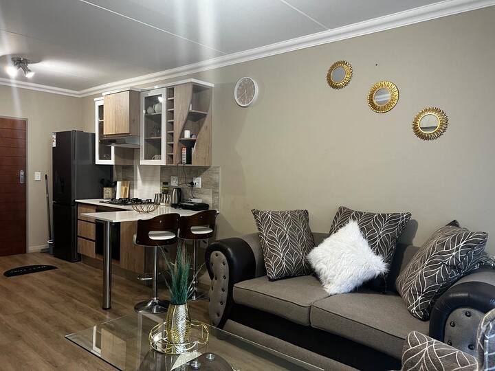 Lucy 2 Bed Apartment - Cullinan