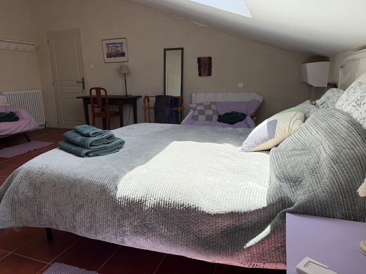 Lavender Room Bed And Breakfast - Nyons