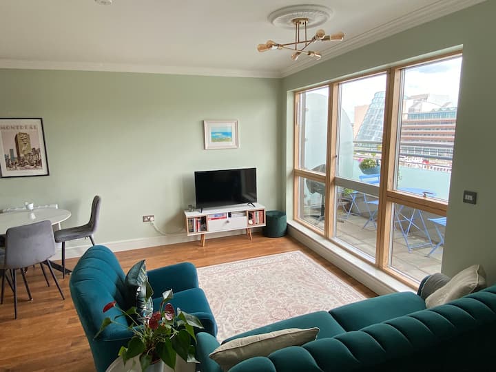 Full Apartment In Grand Canal Dock - Dublin
