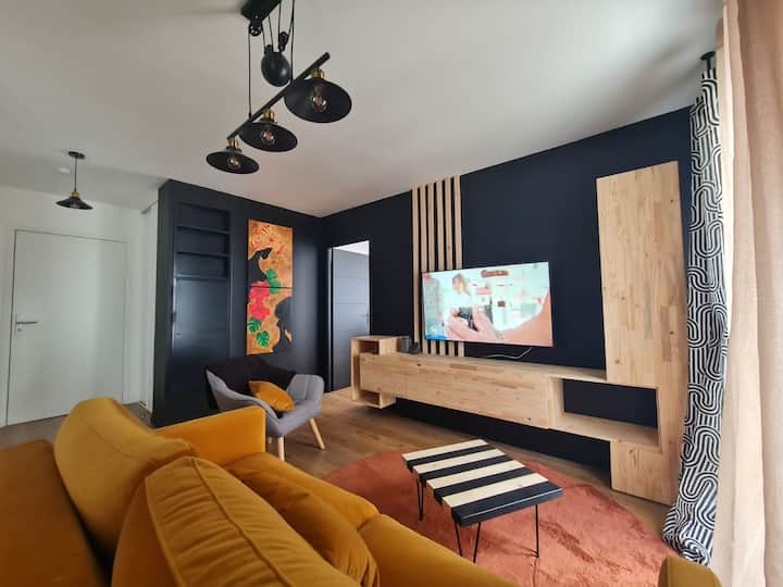 L’artiste: Entre Paris Et Disney - Noisy-le-Grand