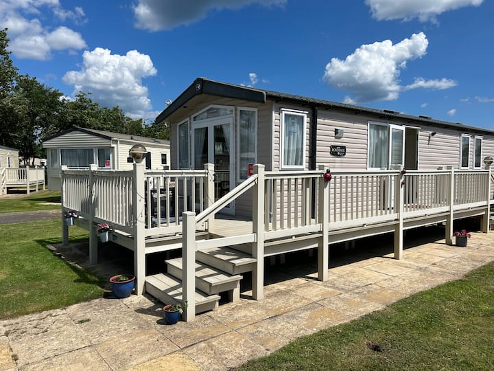 Stunning 8 Berth Caravan, Butlins,skegness - Ingoldmells