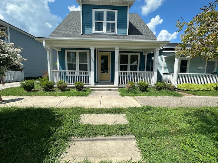 Tree Hill Bridge - Parking, Walkable, Wedding Stay - Leland, NC