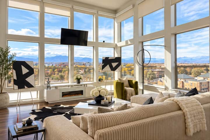 The Amour Luxury Suite | Panoramic Mountain Views! - Westminster, CO