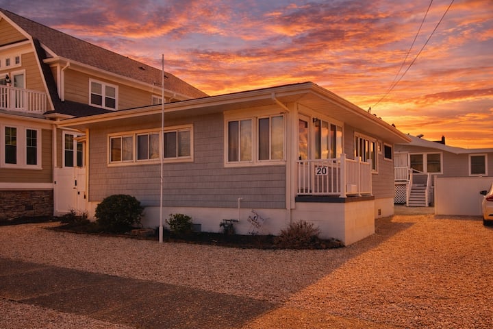 Beach Block Retreat | Center Of Lavallette - Lavallette, NJ