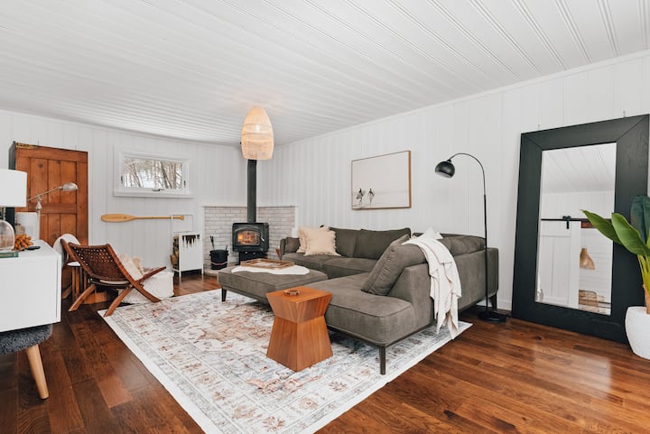 Hike & Hot Tub @ The Ginger - Ontario 60