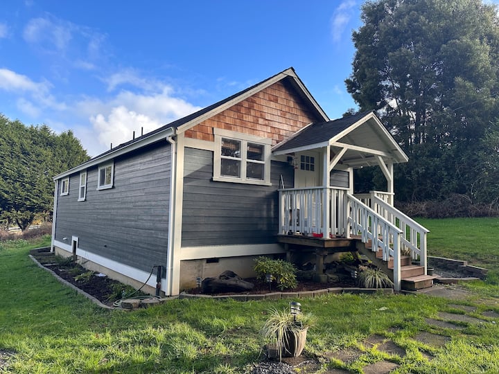 Hewitt Hideaway - McKinleyville, CA