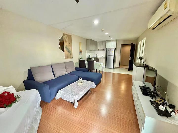 Cbd /Modern Spacious / Jood Fair - Bangkok