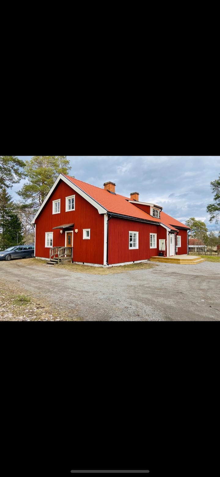 Stort Möblerat Hus - Sala