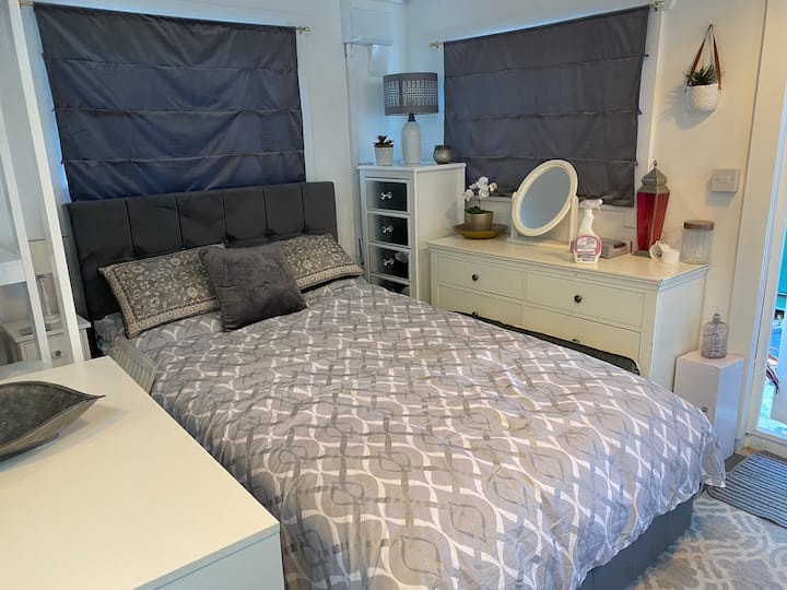 Chalet Hengrove An Elegant Haven - Oxford
