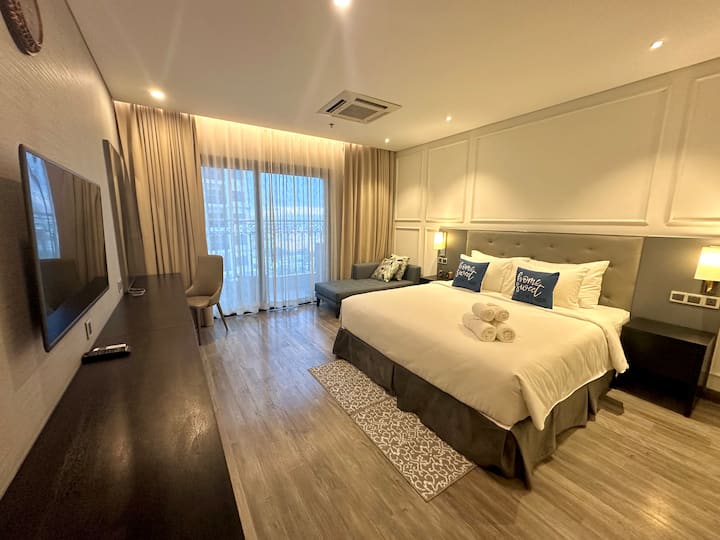 Luxury 5 Star Hotel Room | Goldenbay Son Tra - Đà Nẵng
