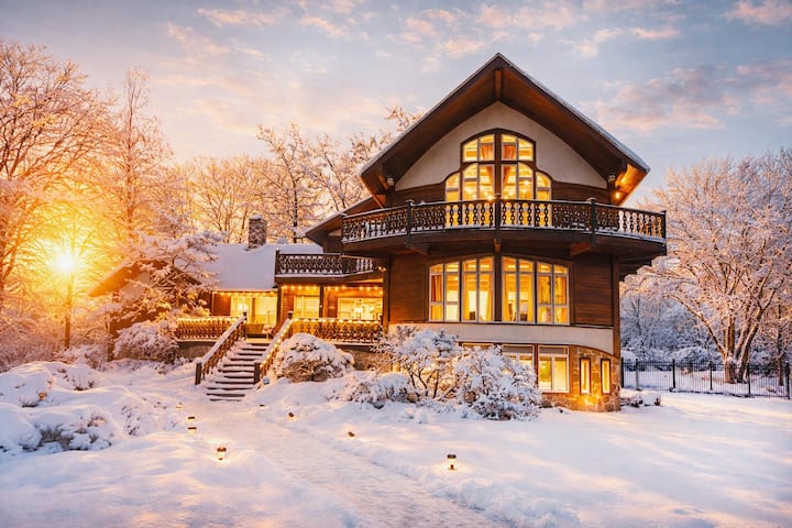 Shawangunk Chalet Surrounded By Vineyards - Gardiner, NY