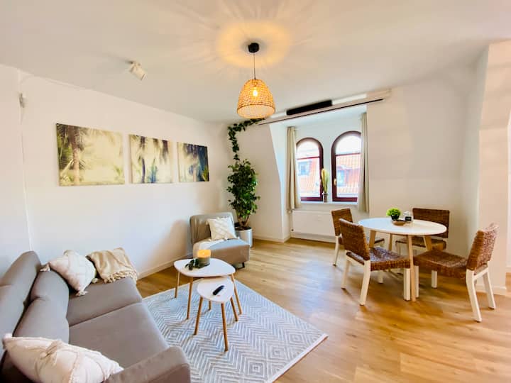 Kino-apt Nahe Uniklinik | Balkon | Am Elberadweg - Magdeburg