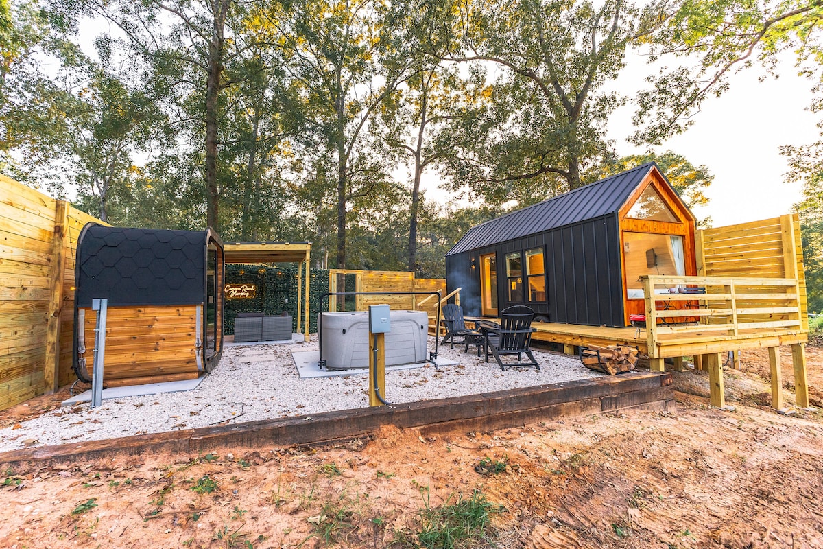 Luxury Glamping Retreat With Hot Tubs, Sauna, etc - Houses for Rent in ...