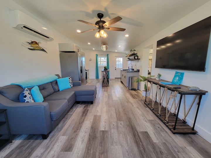 Central Getaway ¤ Fenced Yard ¤ Dining & Fun! - Panama City, FL