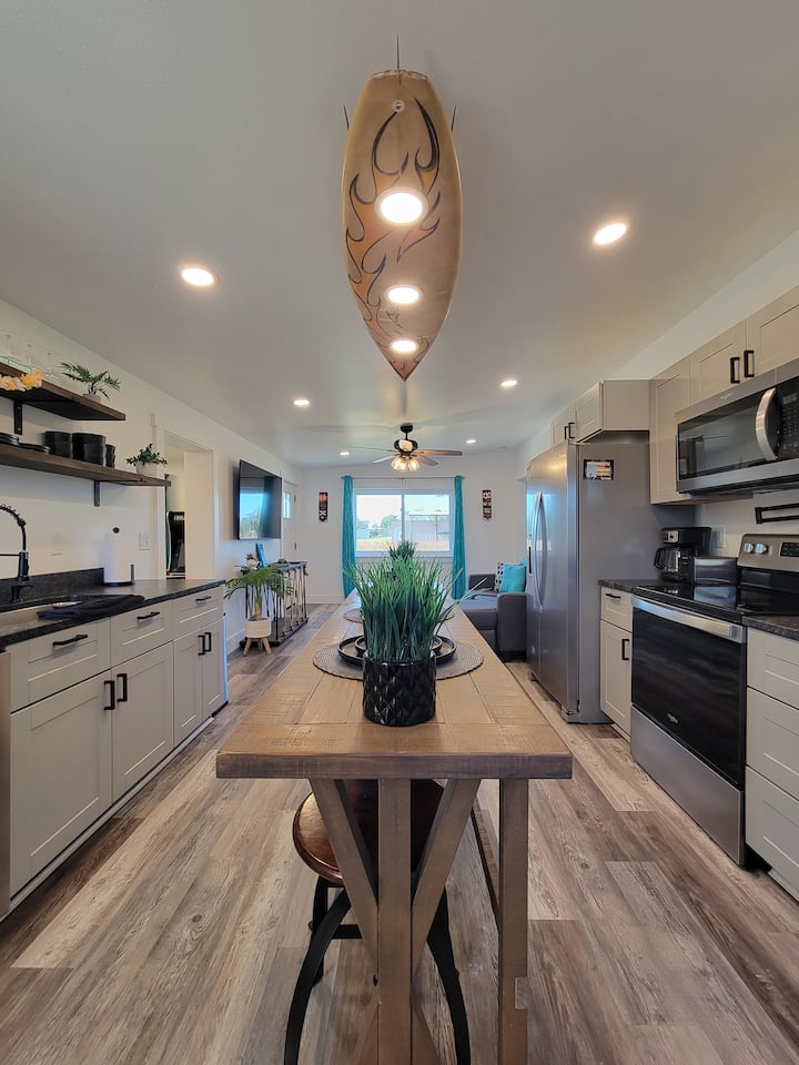 Central Getaway ¤ Fenced Yard ¤ Dining & Fun! - パナマ・シティ, FL