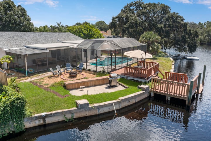 River Home With Pool, Sunset, Dolphin & Fishing - Holiday, FL