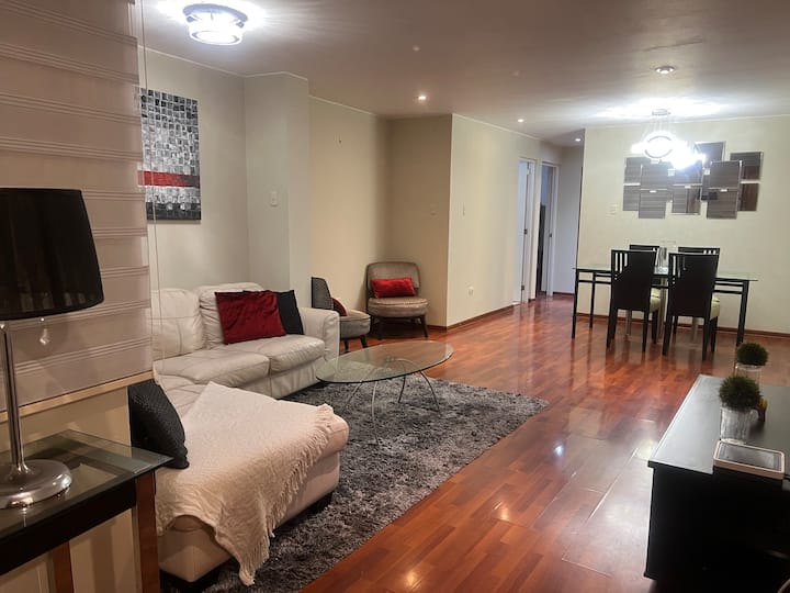 Apartamento En Corazón De Miraflores - Lima