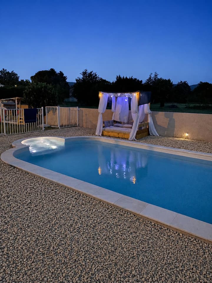 Villa Paisible Avec Piscine Et Balnéo - Mirmande