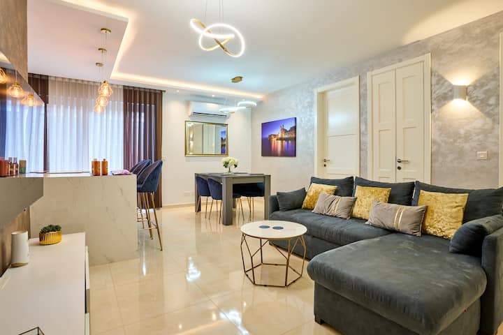 Designer Apartment - Central Yet Peaceful Location - Malta