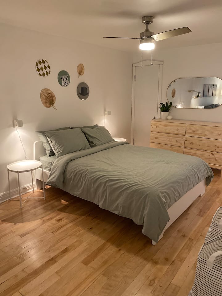 Appartement Confortable, Tout éQuipé - Montréal, QC