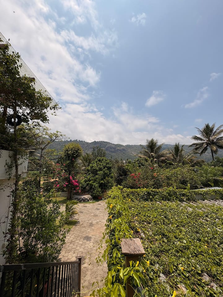 April Cottage Munnar - Idukki