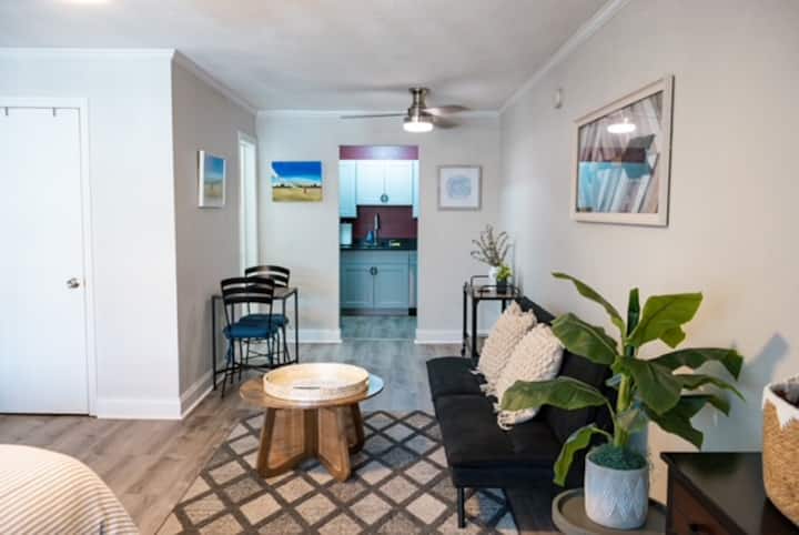 King Suite Studio Collegetown - Doak Campbell Stadium Tallahassee