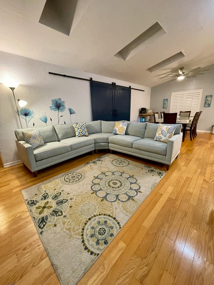 Pacifico Blu Guest House- Close To Beaches! - Clearwater, FL