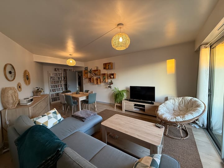 Logement 90m2 Avec Parking Privé - Centre Ville ! - Angoulême