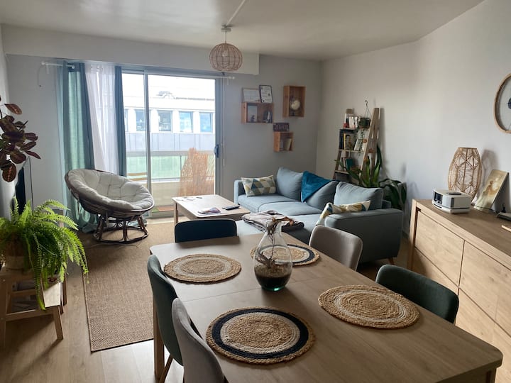 Logement 90m2 Avec Parking Privé - Centre Ville ! - Angoulême