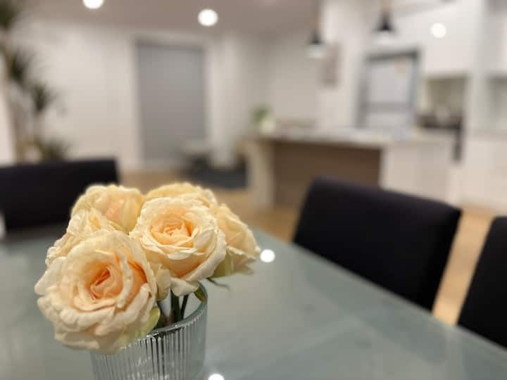 Brand New 3 Rooms, Free Parking - Tea Tree Gully