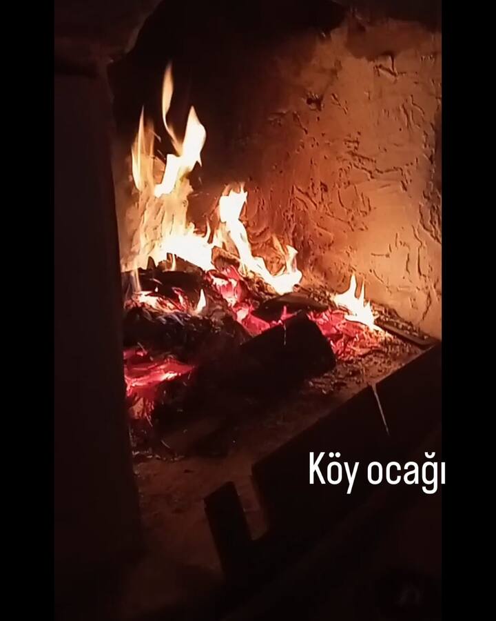 Kerpiç Köy Evi-klima-şömine-petek ıSıtma-projeksyn - Buca