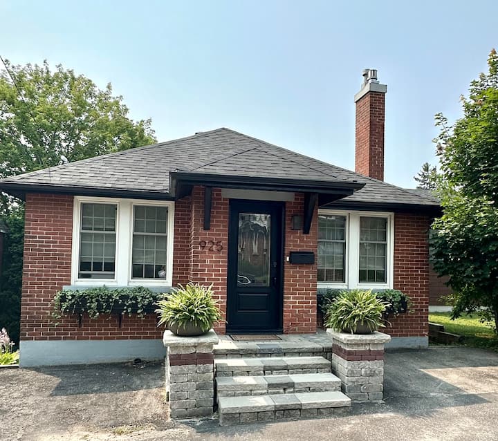 Executive Historic Charmer - North Bay