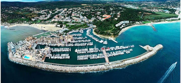 Nuit Sur Un Bateau Au Port - Le Lavandou