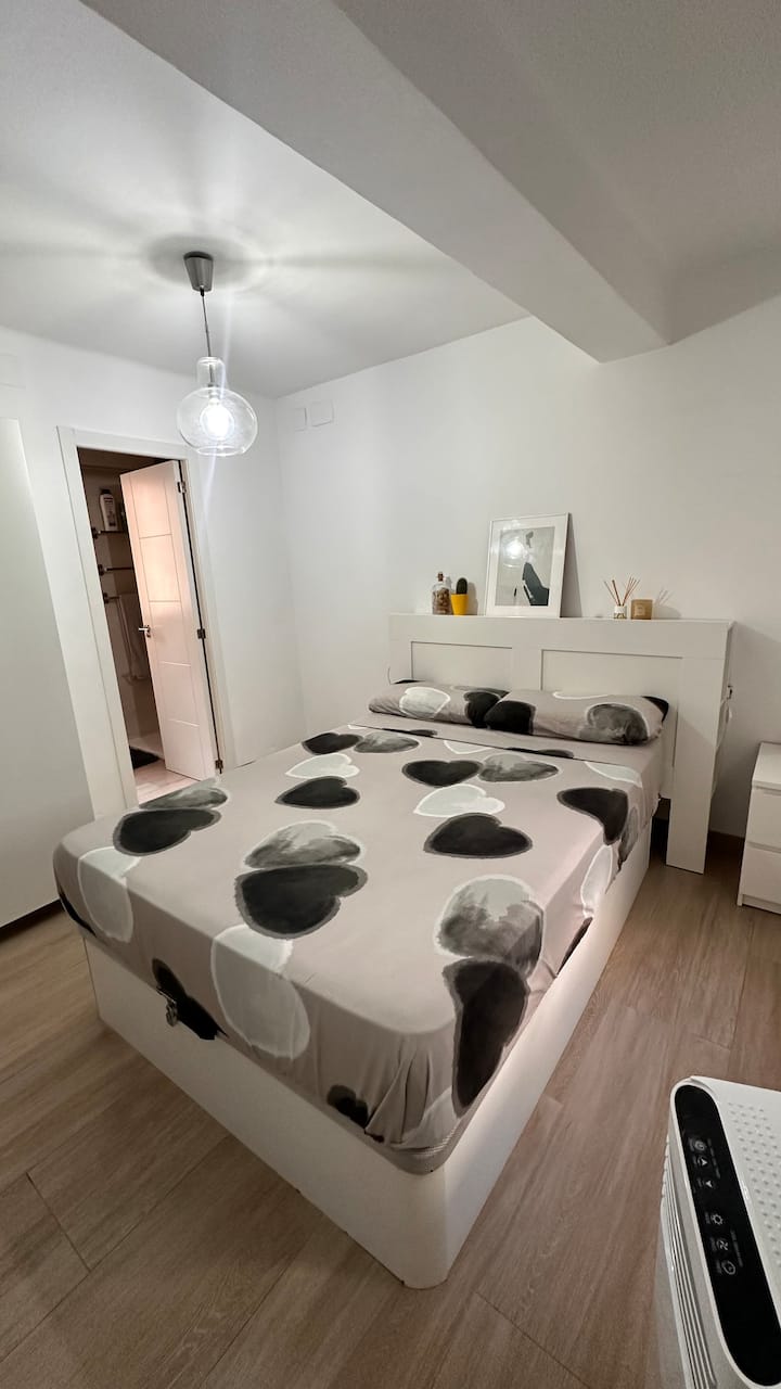 Habitación Con Baño Privado - Paterna