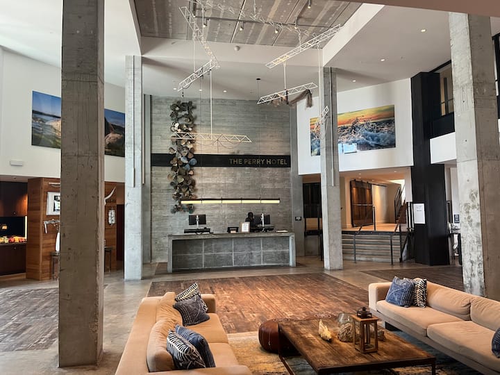 Romantic Captain's Quarters - Key West, FL