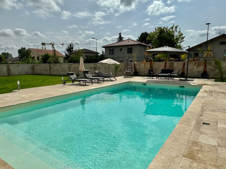 Maison Près Du Stade, Eurexpo, Aeroport De Lyon - Meyzieu