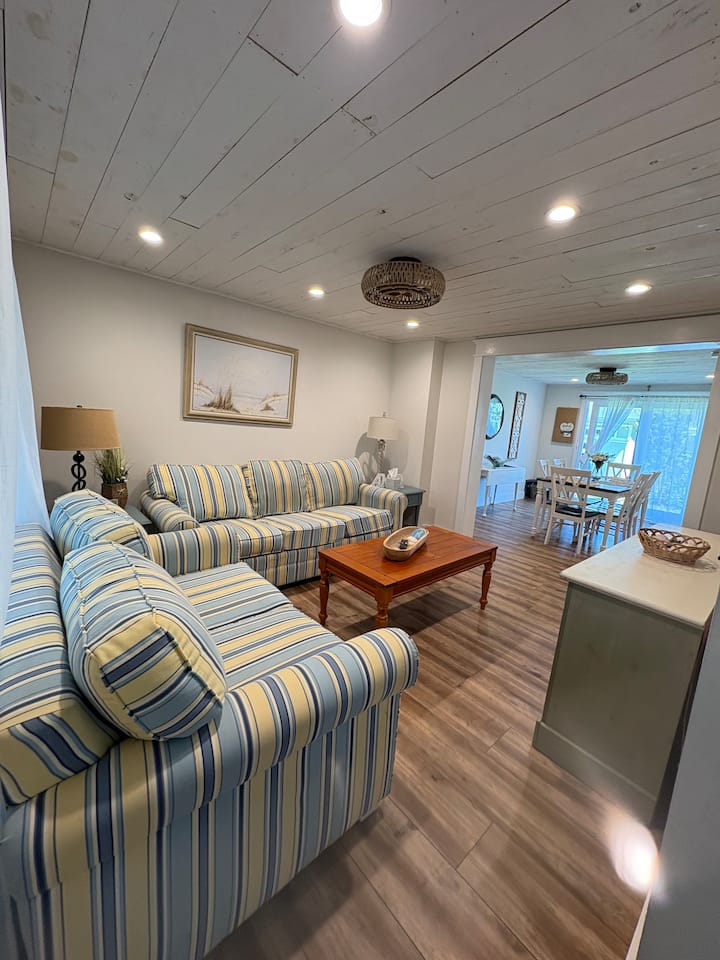 Manitoba Cove, Sandy Toes And Ocean Breezes! - Brigantine, NJ