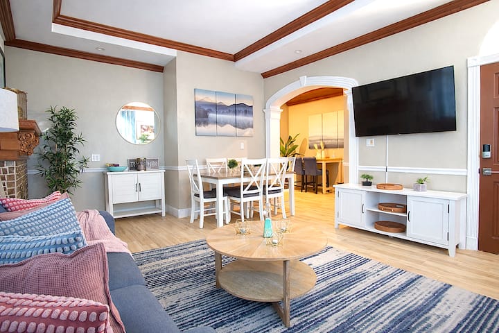 Pink Coral 2br King Bed | Pool | 7 Min Airport - Nassau