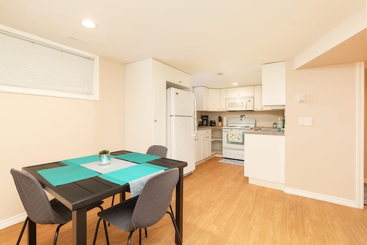 Budget Friendly | Perfect Pit-stop - Basement Unit - 萊斯布里奇