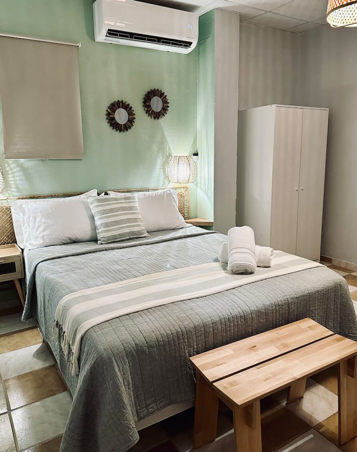 Heart Of Old San Juan Chic Hideaway Suite - Levittown