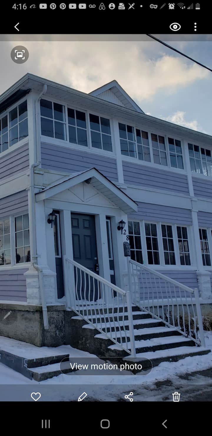 The White House - Port Stanley